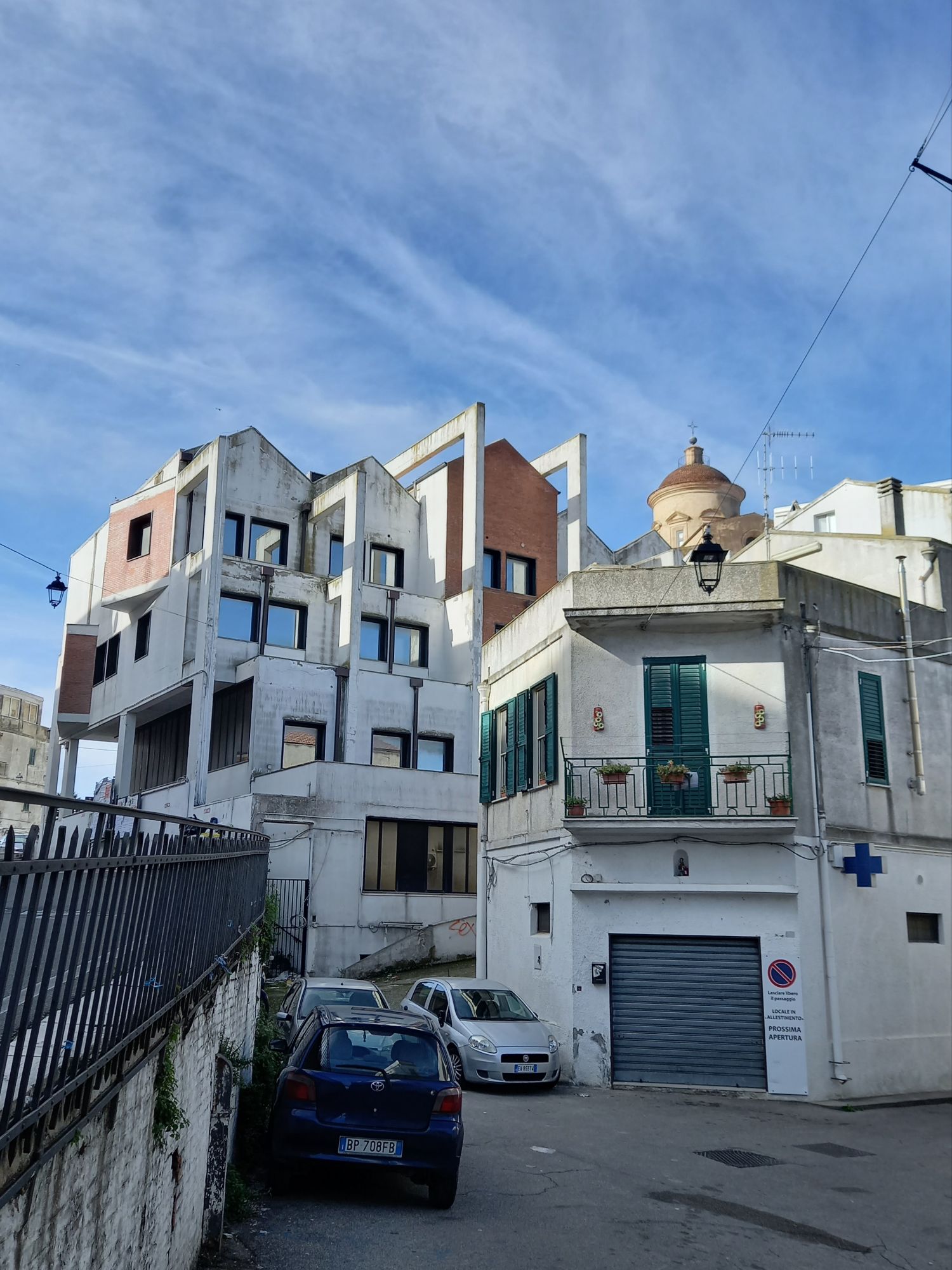 2024 in Pisticci…fixing that dratted self portrait….. – BELLABASILICATA